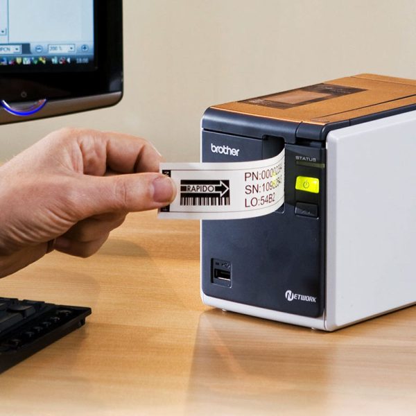 Máy in nhãn Brother PT-9800PCN 360x720dpi, 3.5mm